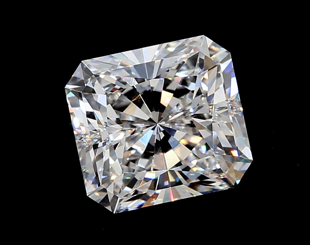 3.07 Carat Radiant Lab Diamond – With Clarity