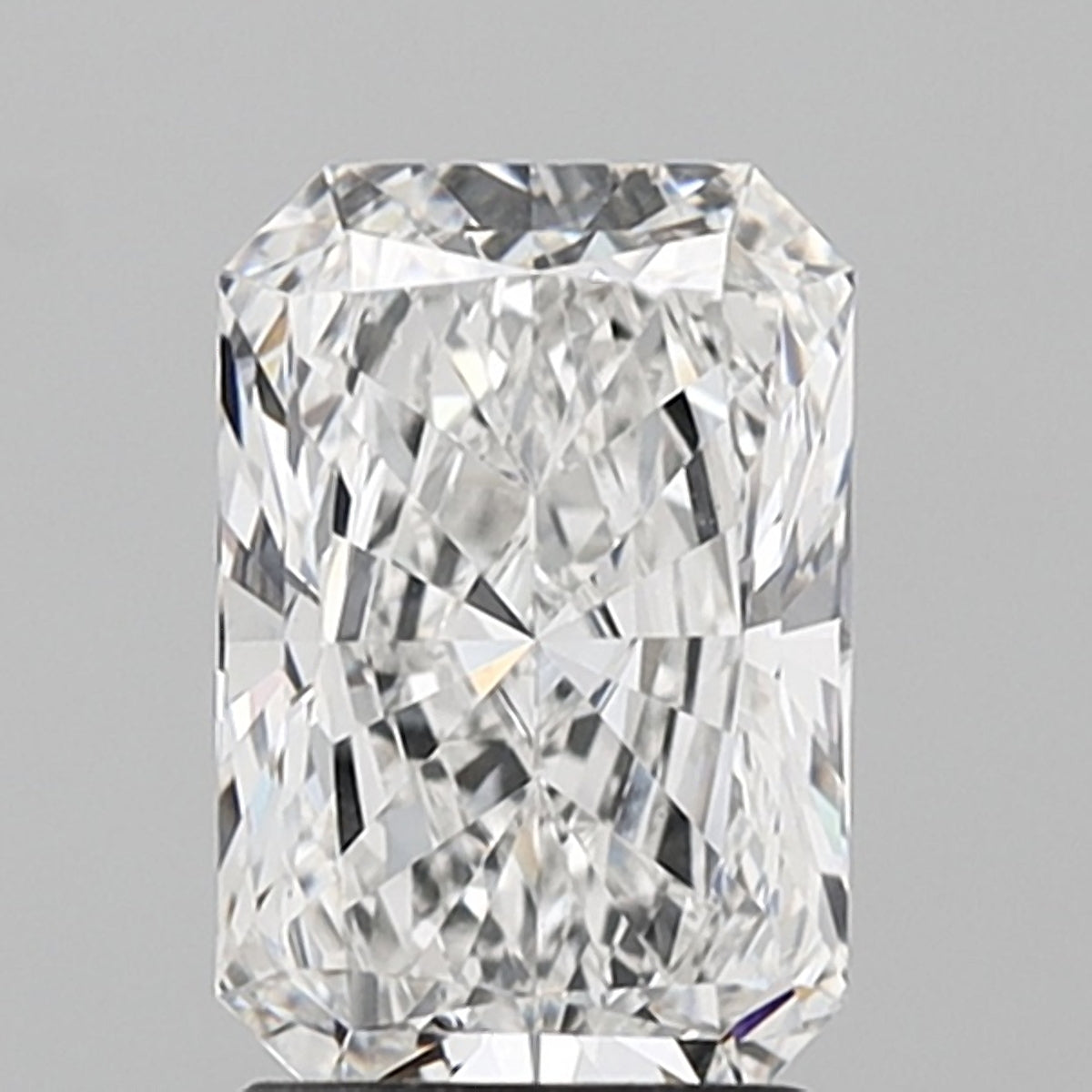 2.03 Carat Radiant Lab Diamond – With Clarity