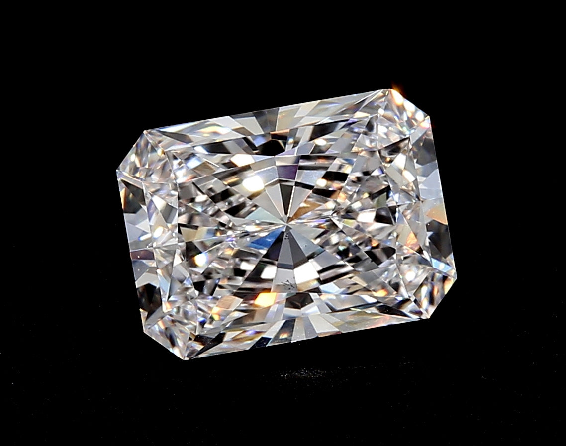 2.94 Carat Radiant Lab Diamond – With Clarity