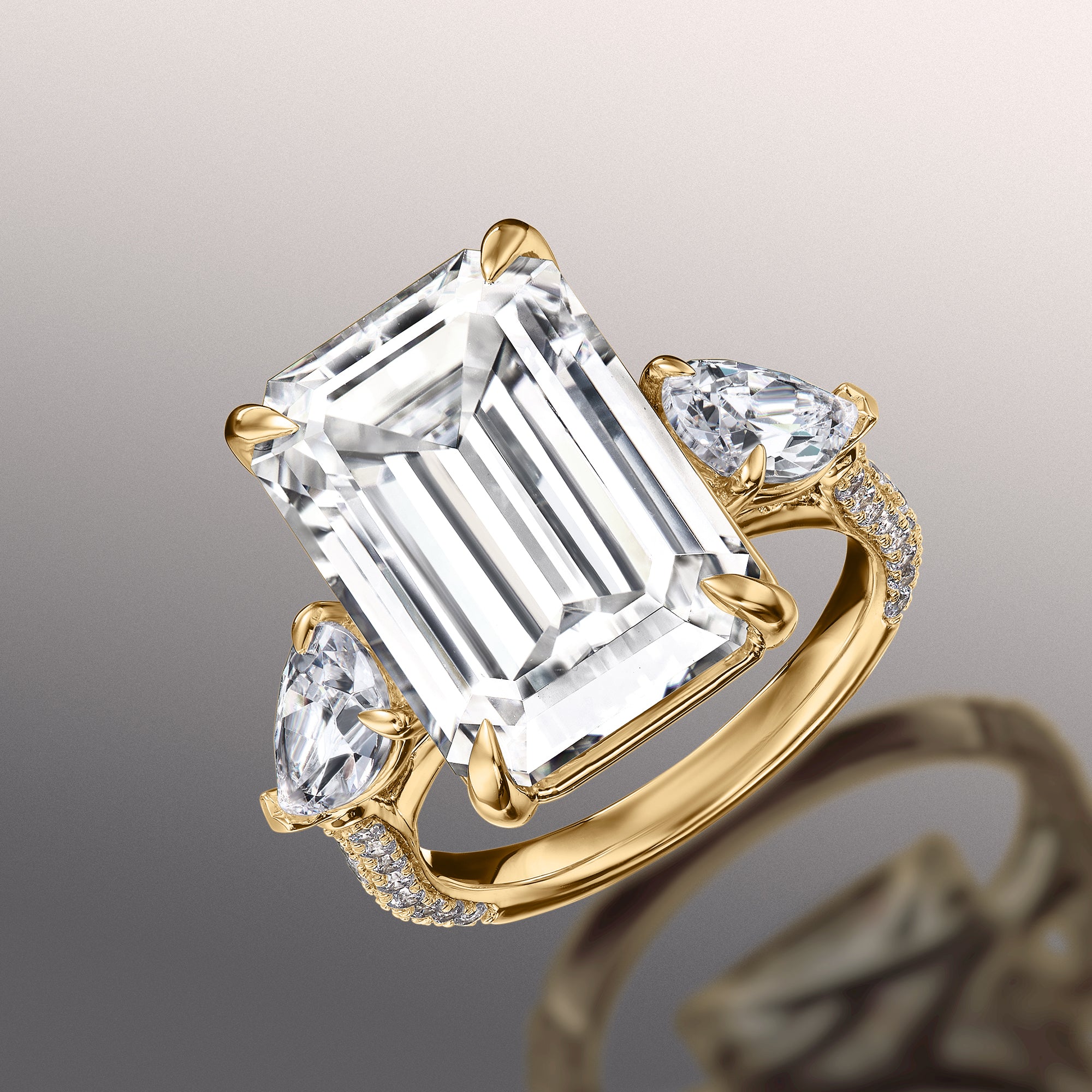 The Dalí Ring – With Clarity