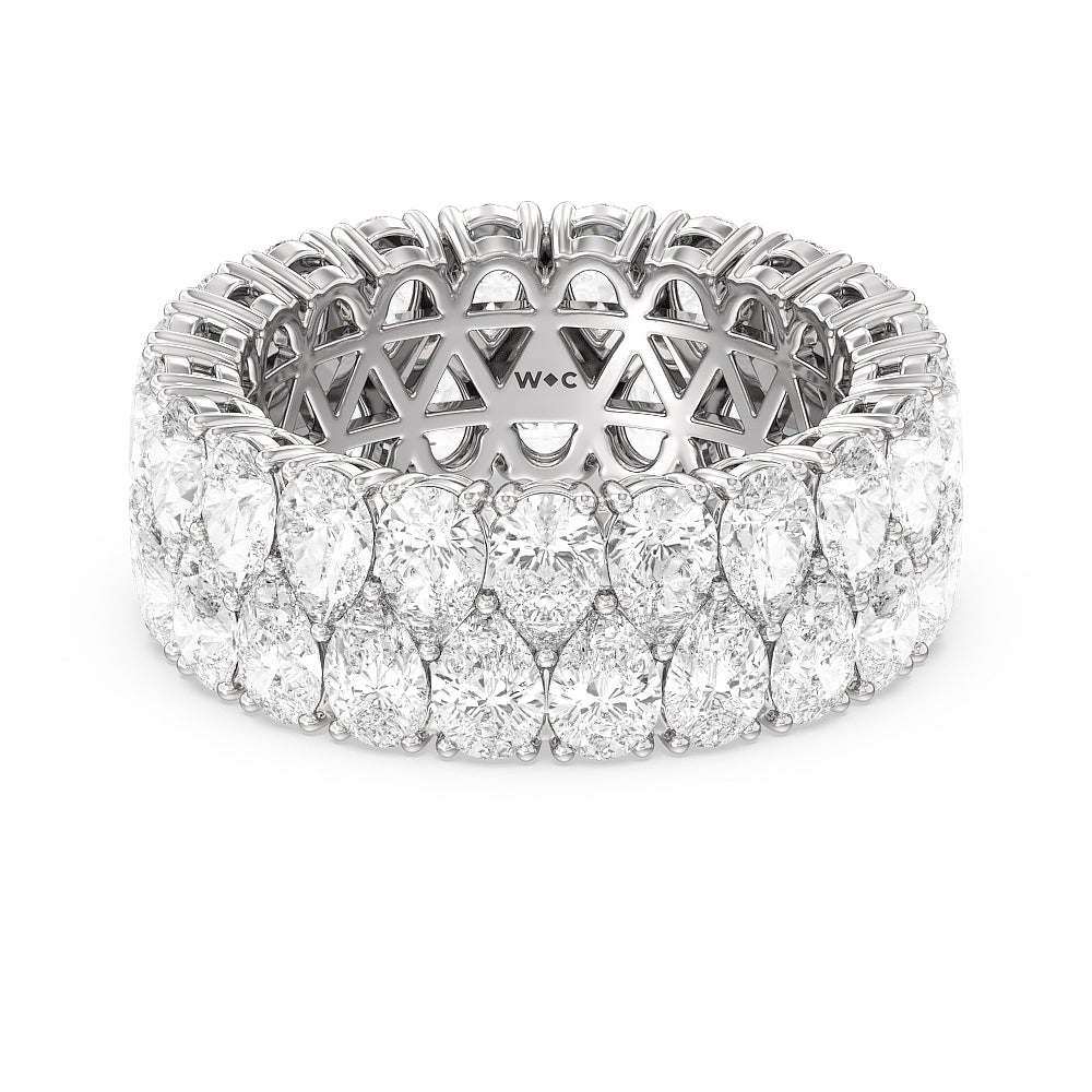 The Oculus Eternity Ring – With Clarity